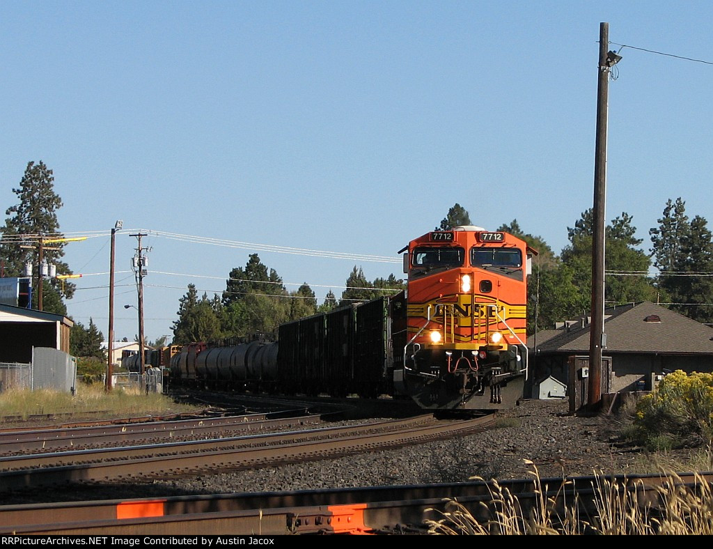 BNSF 7712